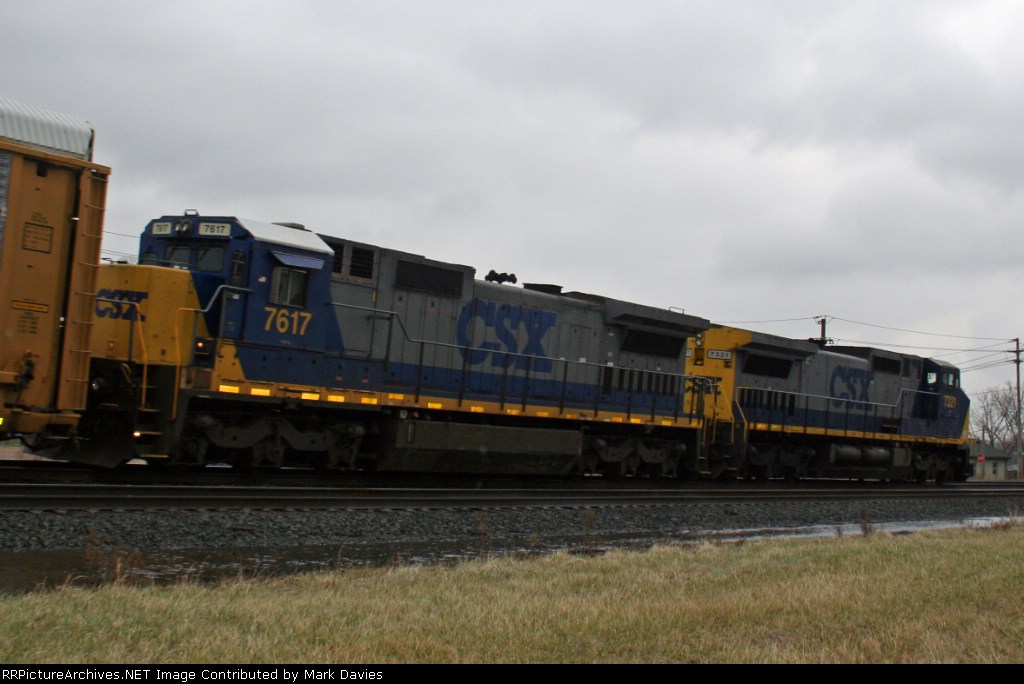 CSX 7617 + 7321